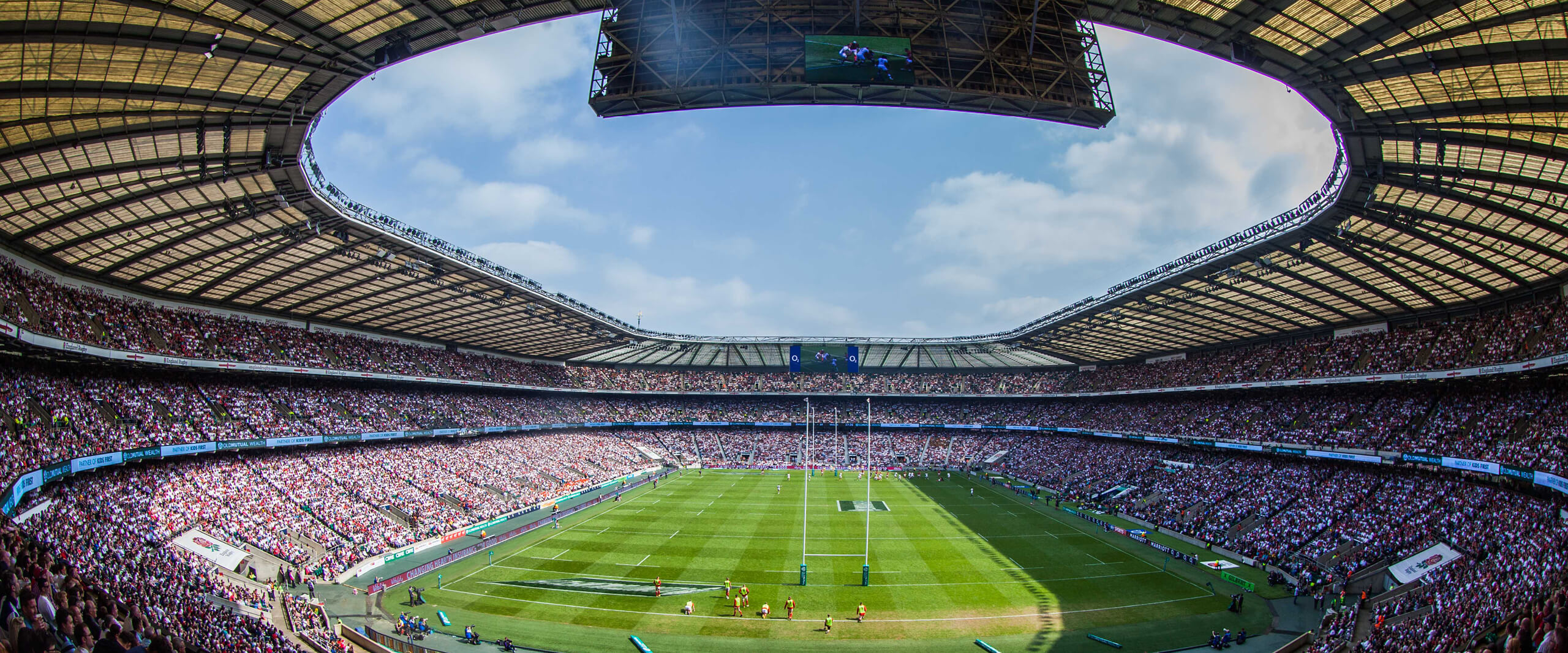 WHAT MAKES TWICKENHAM STADIUM SO ICONIC?